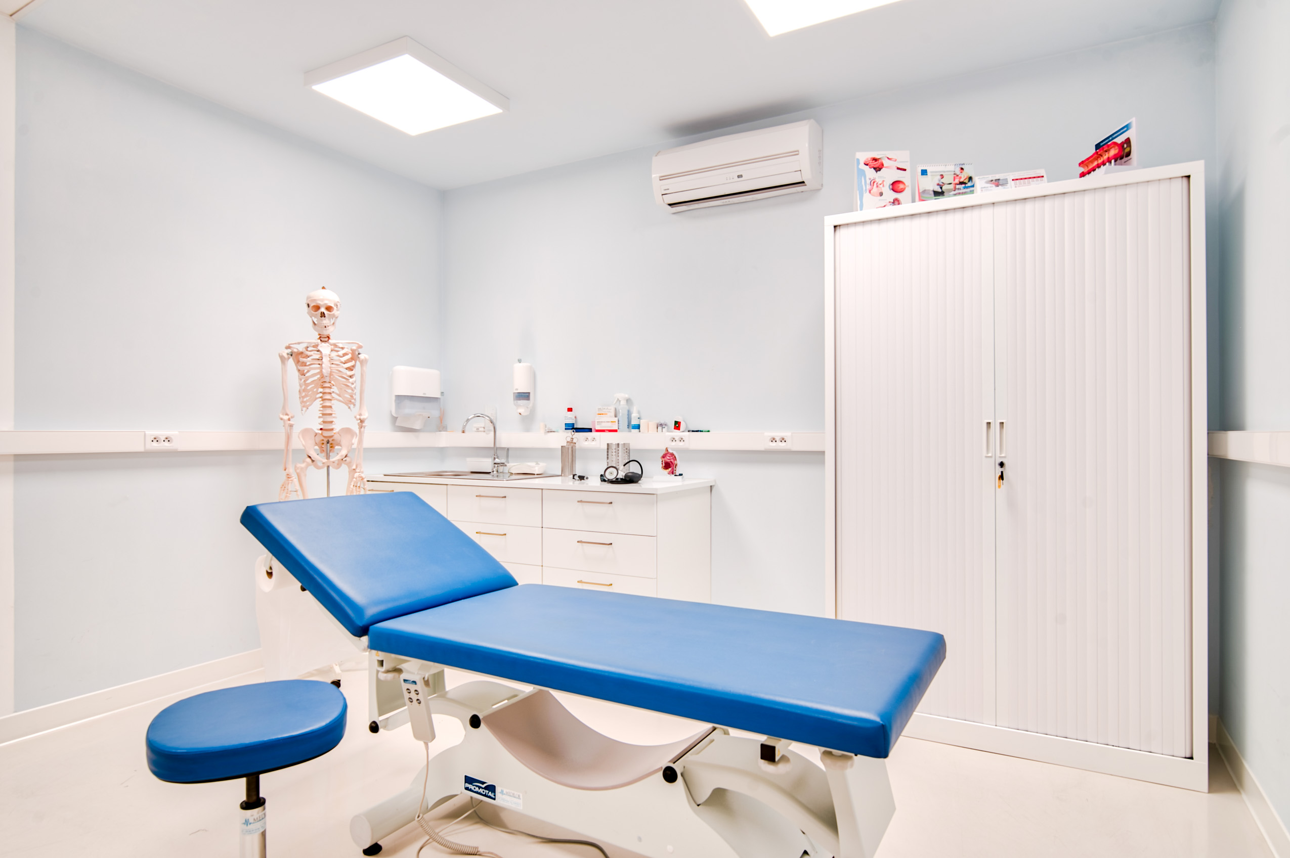 Départements - Pôle médical Monique Cornez